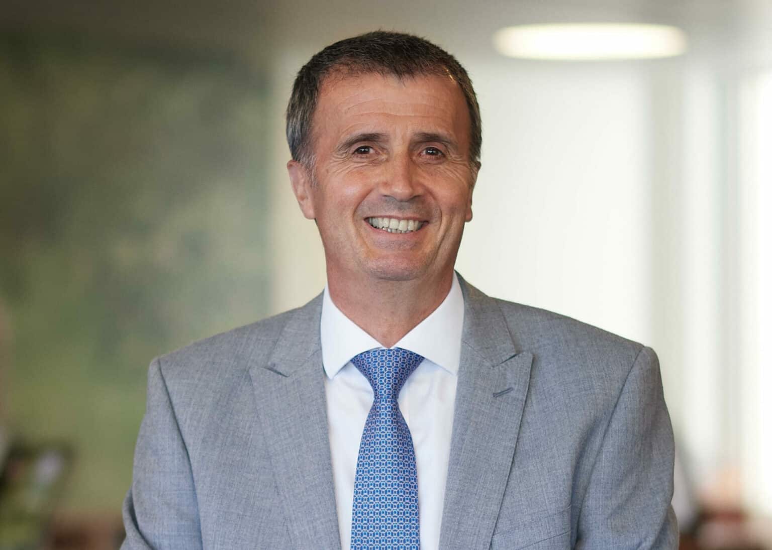 Meet the Headteachers - Andy Puttock - La Côte International School ...