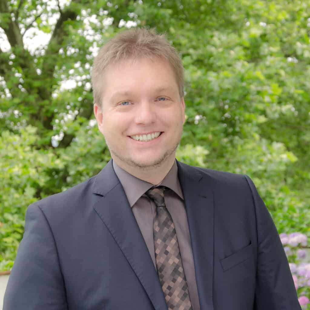 Meet The Headteacher: Humboldt Institut - Kim Kluckhohn - International ...