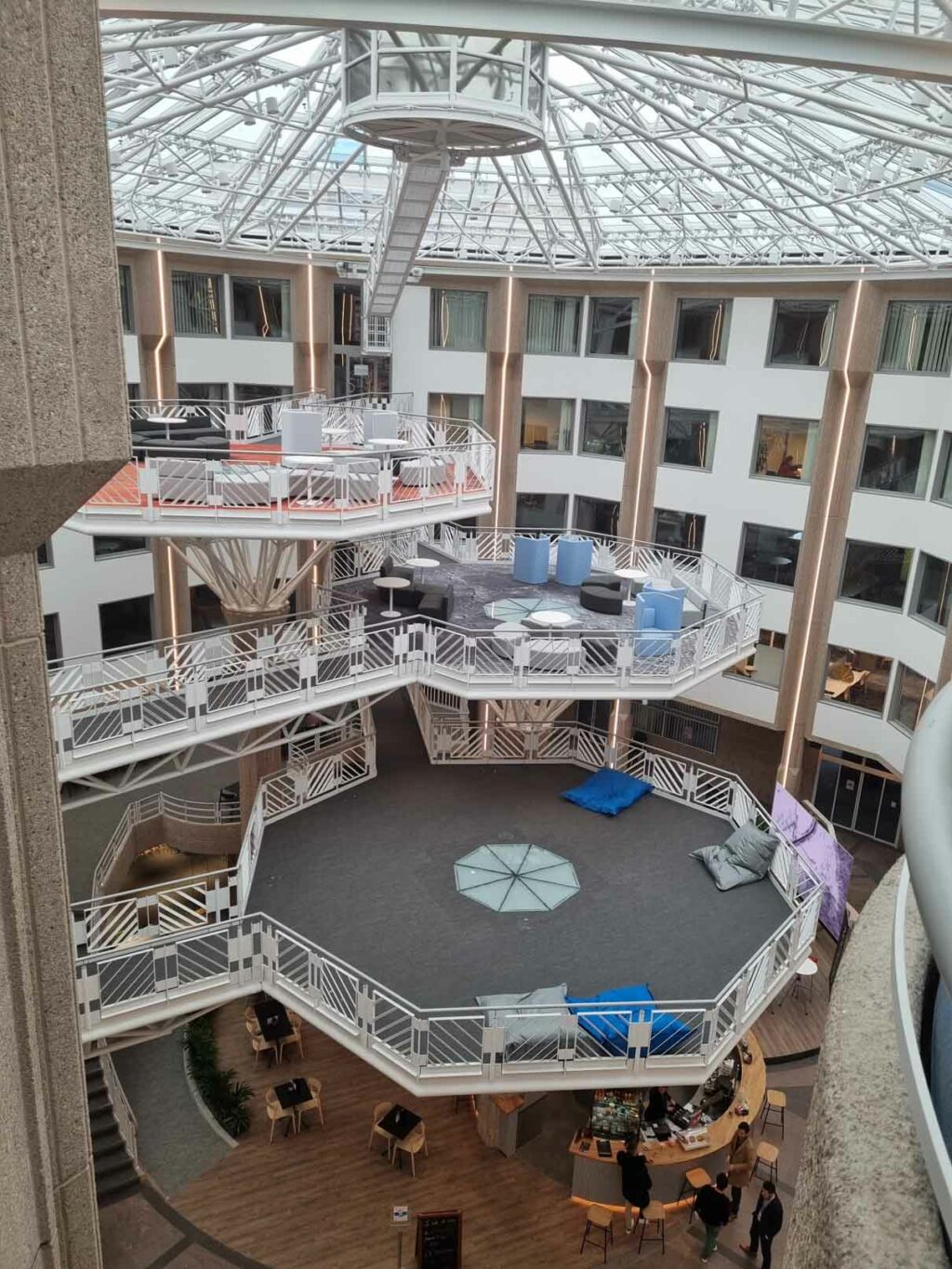 Geneva School of Diplomacy & IR - International School Parent